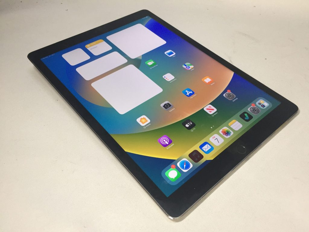 Apple iPad Pro (1st Gen) - Model: ML3L2LL/A - 128GB - Wifi+Cellular ...