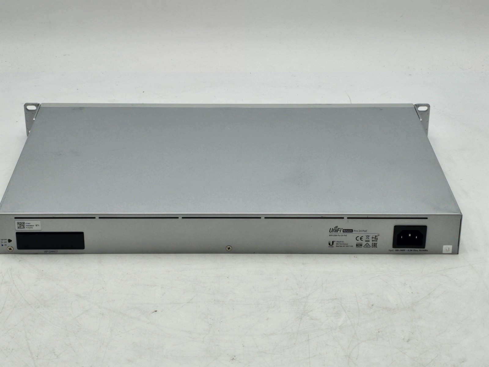 Ubiquiti UniFi Pro 24-Port Layer 3 Gigabit PoE Switch (USW-Pro-24-PoE ...