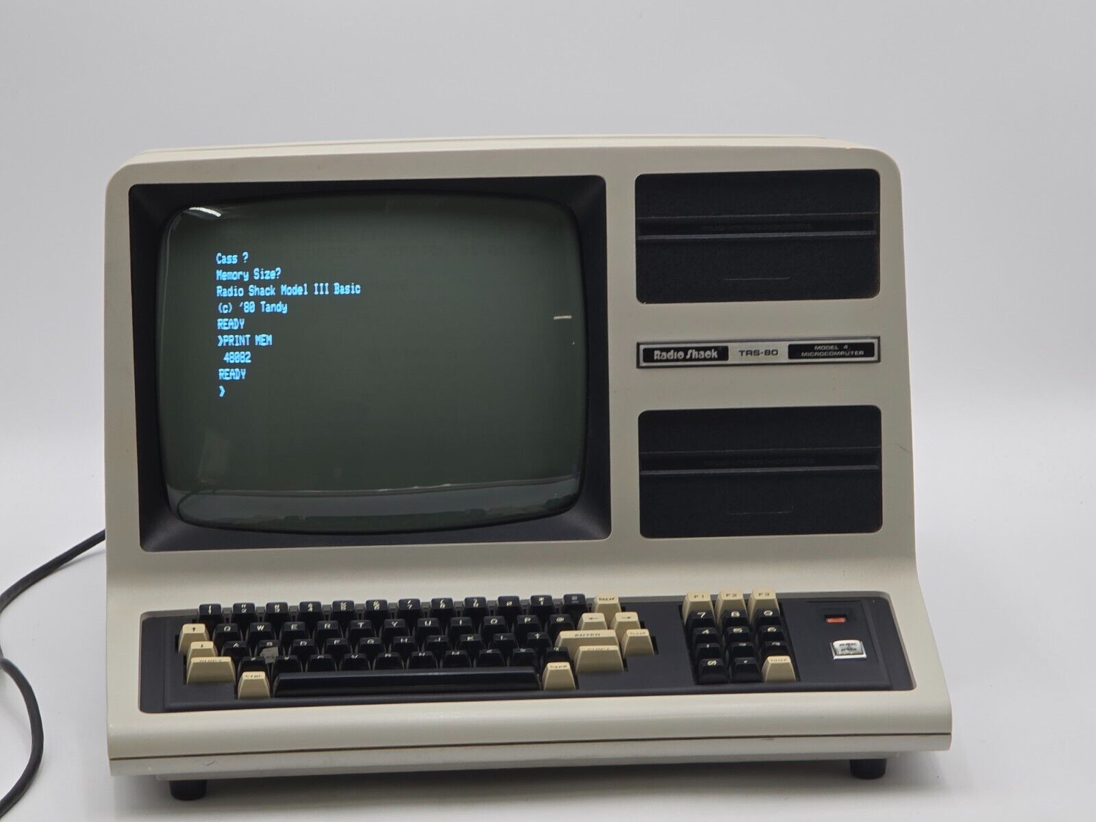 RADIO SHACK TRS-80 Model 4 Microcomputer - OregonRecycles.com