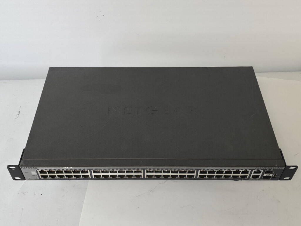 Netgear ProSAFE GS752TX S3300-52X 48P Gigabit 2 T/SFP 10G Network ...